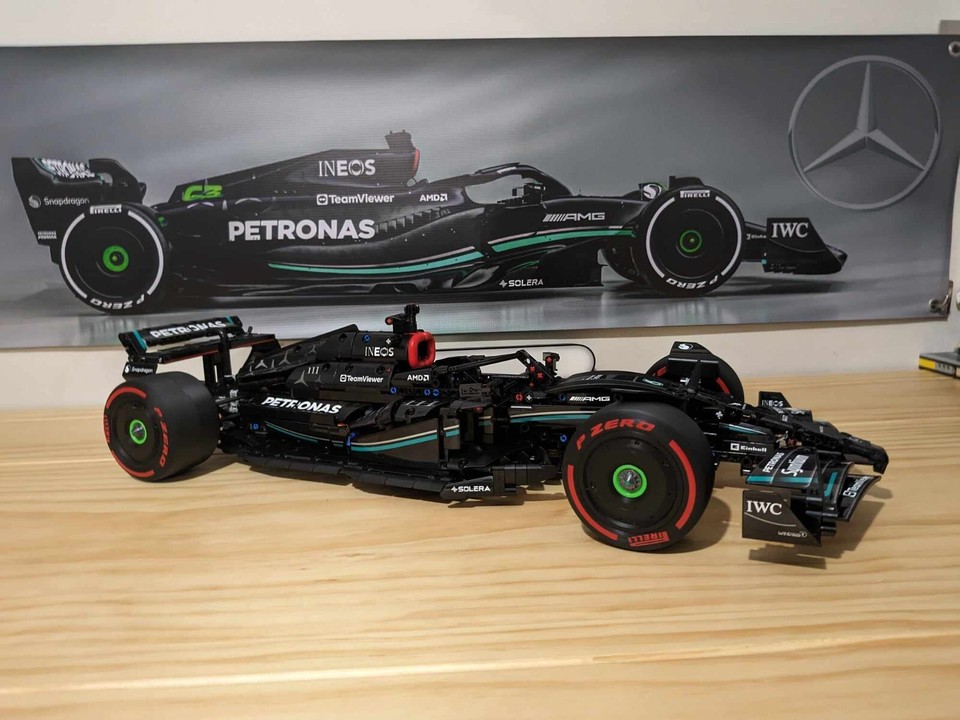 LEGO TECHNIC 42171 MERCEDES F1 SLICK WHEELS WITH PIRELLI STYLE STICKERS ...