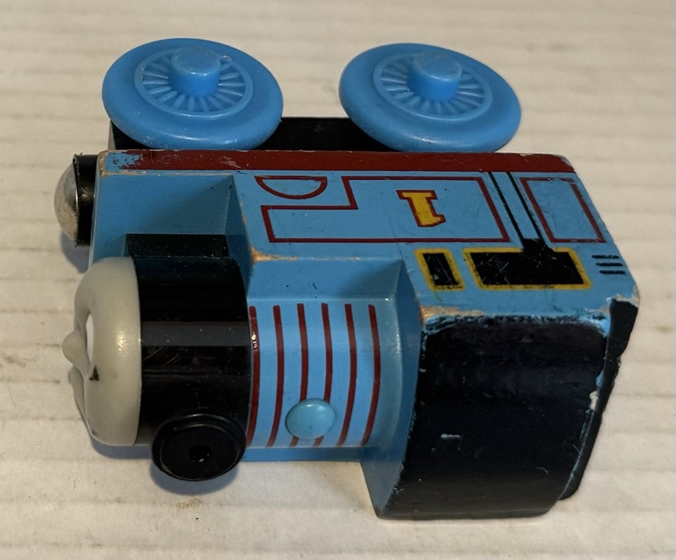 2009 LEARNING CURVE EARLY ENGINEERS CHUNKY THOMAS WOODEN TRAIN. THOMAS ...