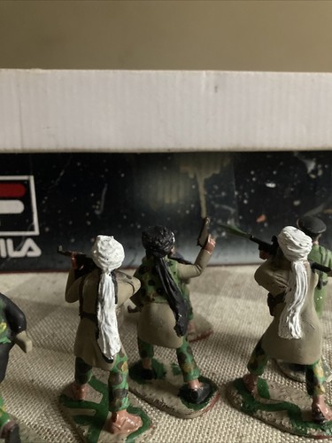 Taliban Toy Soldiers 1/32 Plastic 6 Figures | eBay