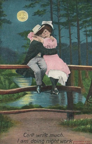 VINTAGE RISQUE COMIC BAMFORTH LOVERS KISSING by FULL MOONLIGHT on FENCE ...
