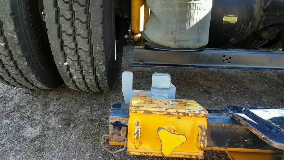 IRISH IRON WRECKER's Volvo/Mack Rear Axle Forks. Wrecker, Rotator, Tow ...