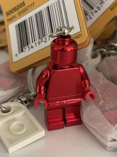 LEGO VIP Minifigure Keychain Red Metallc 100 Authentic 6195777 for sale ...