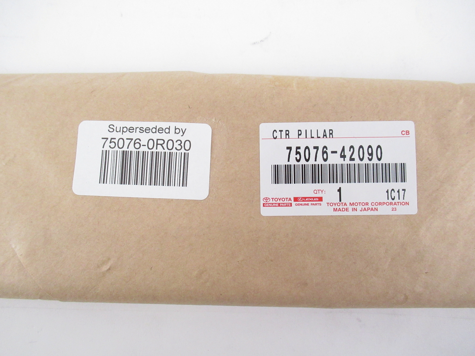 Genuine OEM Toyota 75076-0R030 Driver Rear Door Forward Applique 2019 ...