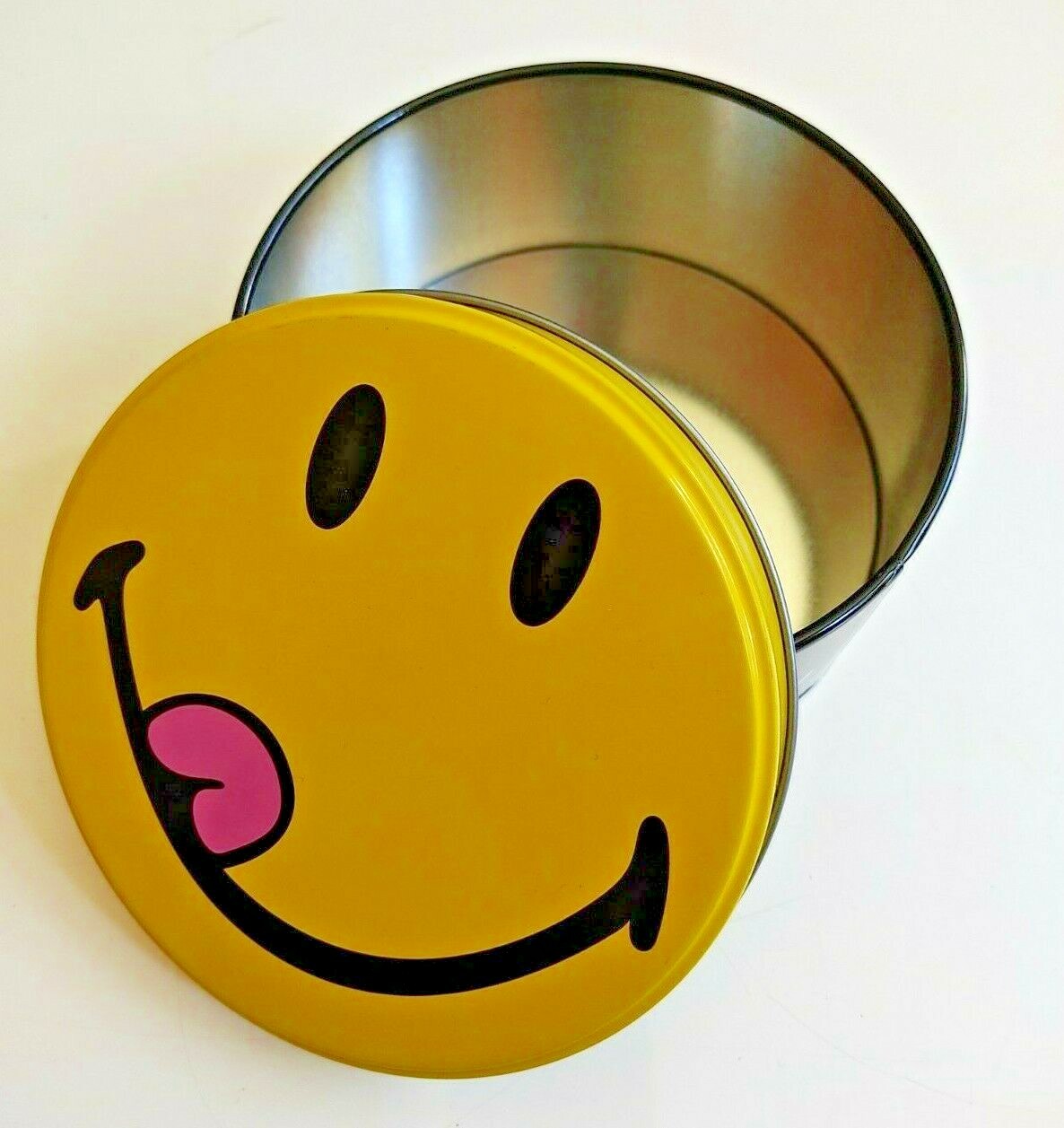 Boite à Smiley métal by Smiley World, neuve | eBay