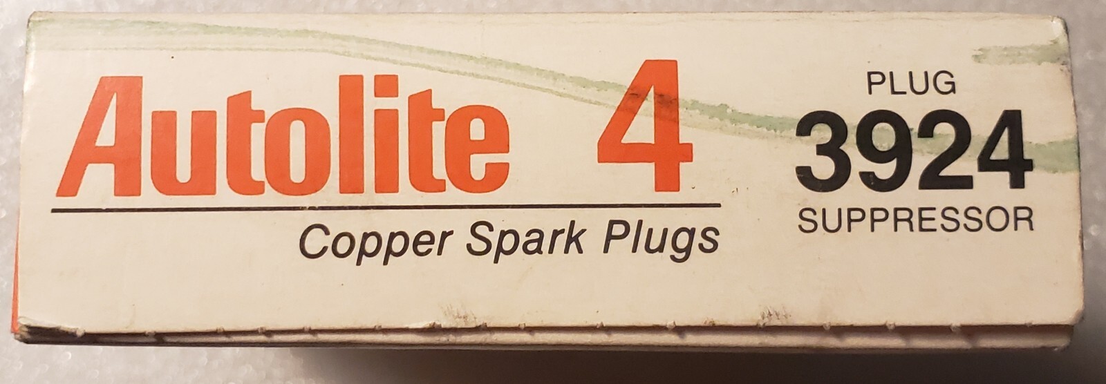 Autolite 3924 Plugs SPPRESSOR NOS Made In USA Other Sizes Available Lot ...