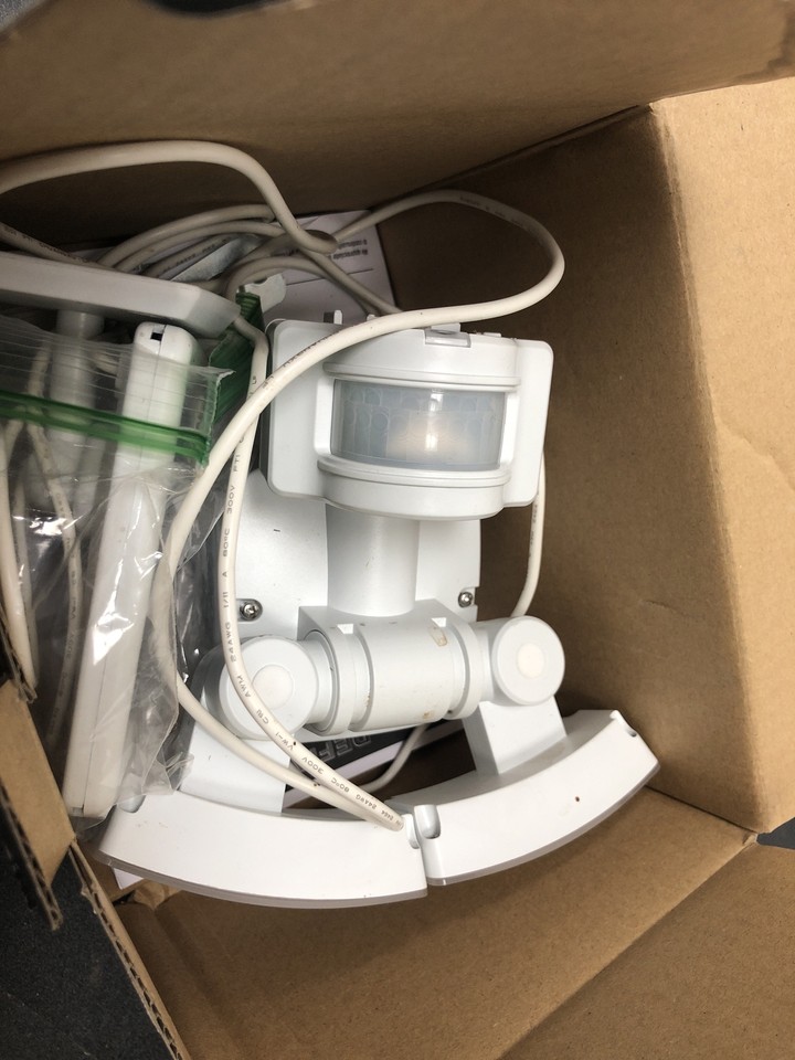 DFI-0553-WH 180-Degree White Solar LED Security Flood Light | eBay