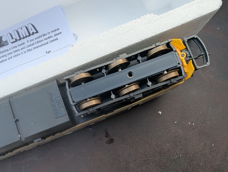 Lima OO Gauge Class 37 Diesel Transrail Grey 'Blackpool Tower' VGC ...