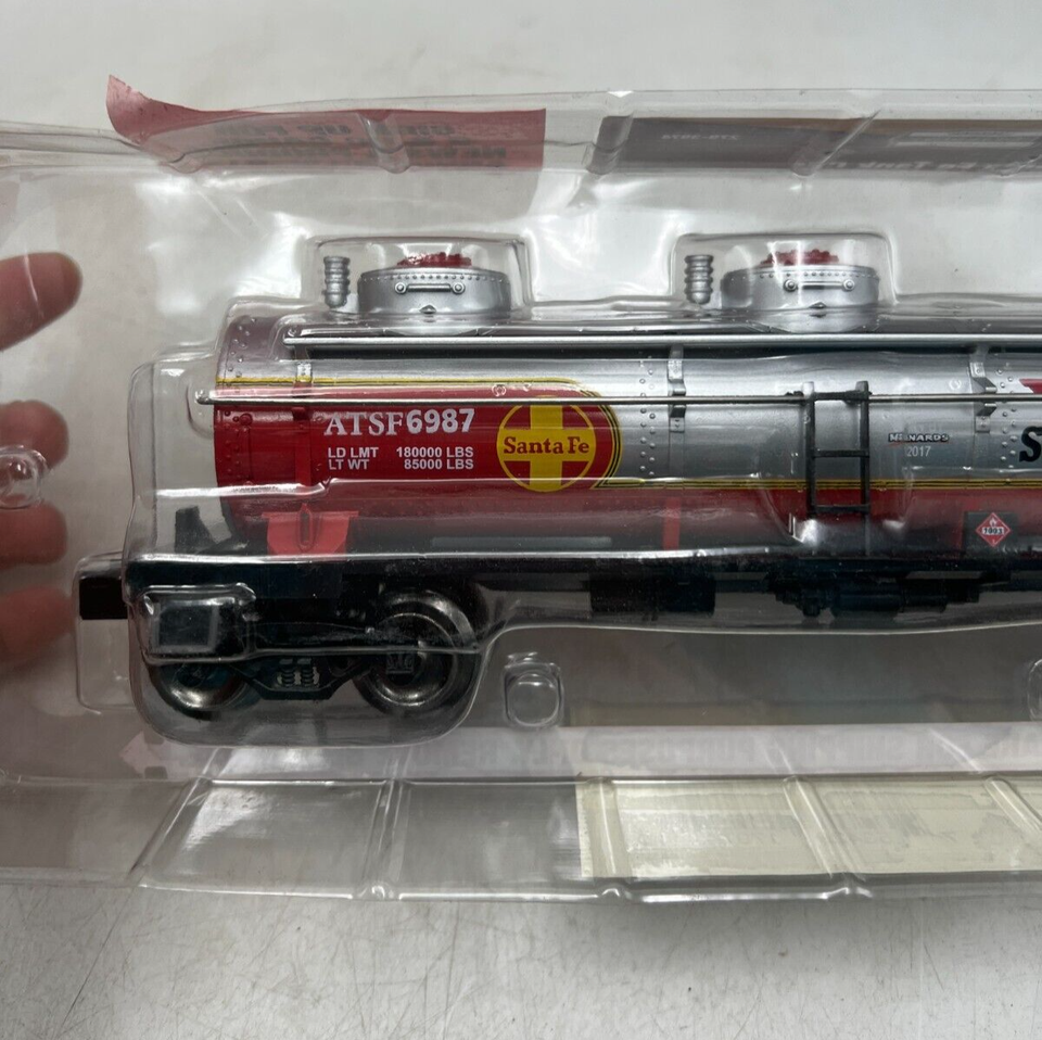 Menards Gold Line 279-3974 O Scale Santa Fe Chief Triple Dome Tank Car ...