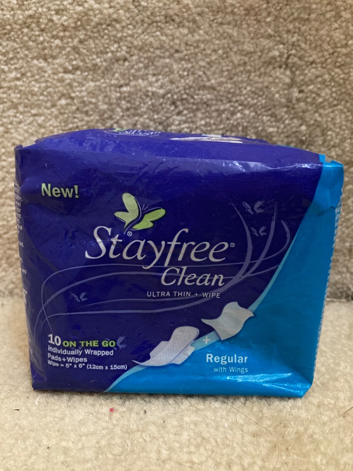 Stayfree Clean ULTRA THIN + WIPE - 10 On the Go Pads - Regular with ...