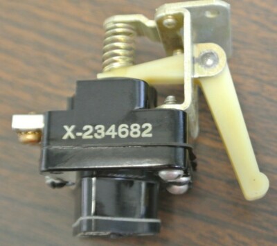 ALLEN-BRADLEY X-234682 / X306877 TIMER ASSEMBLY w/ LEVER ARM / NEW ...