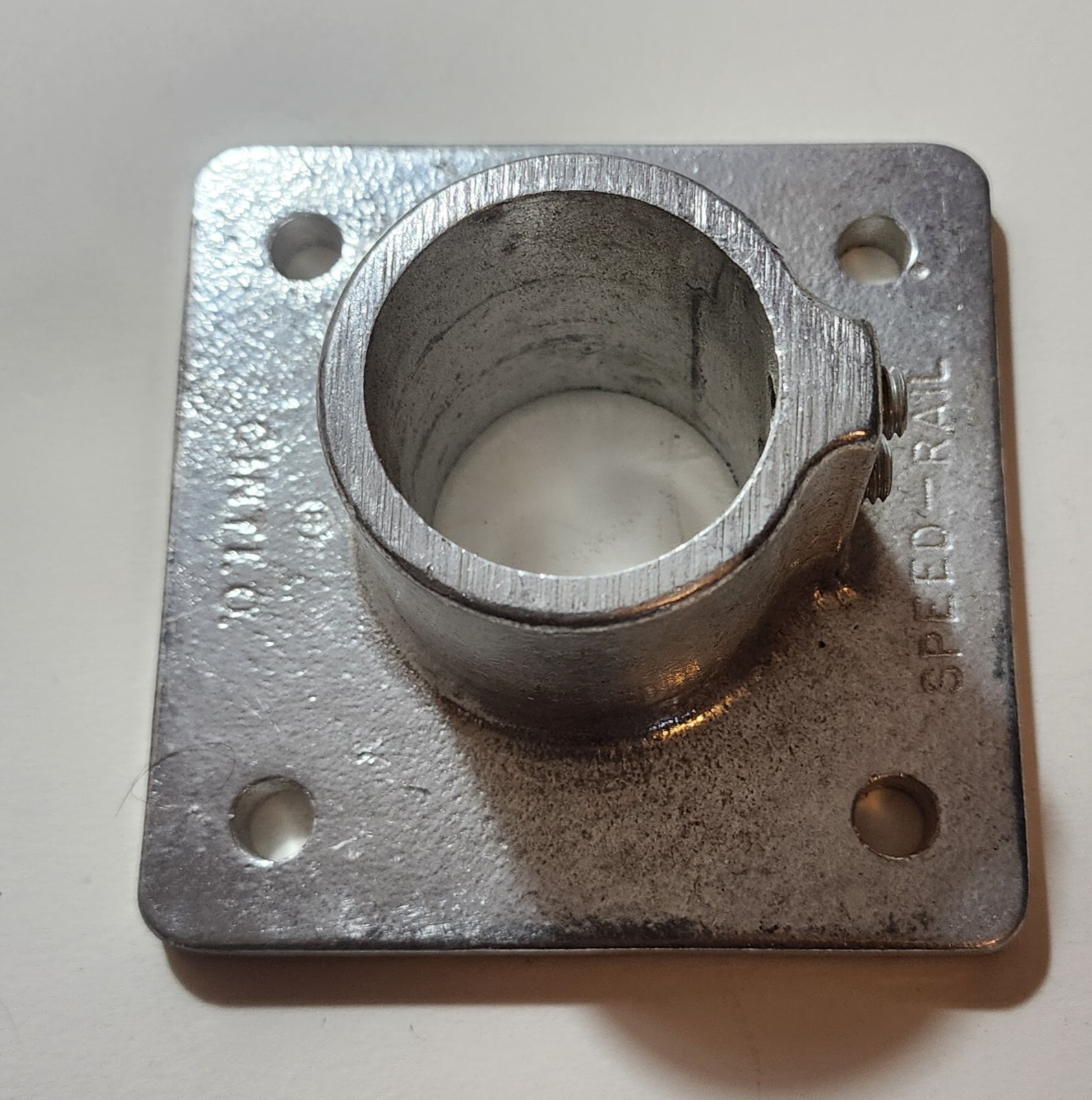 NEW Hollaender Cinti.O. Speed Rail 5 inch square flange 1 15/16"ID Base ...