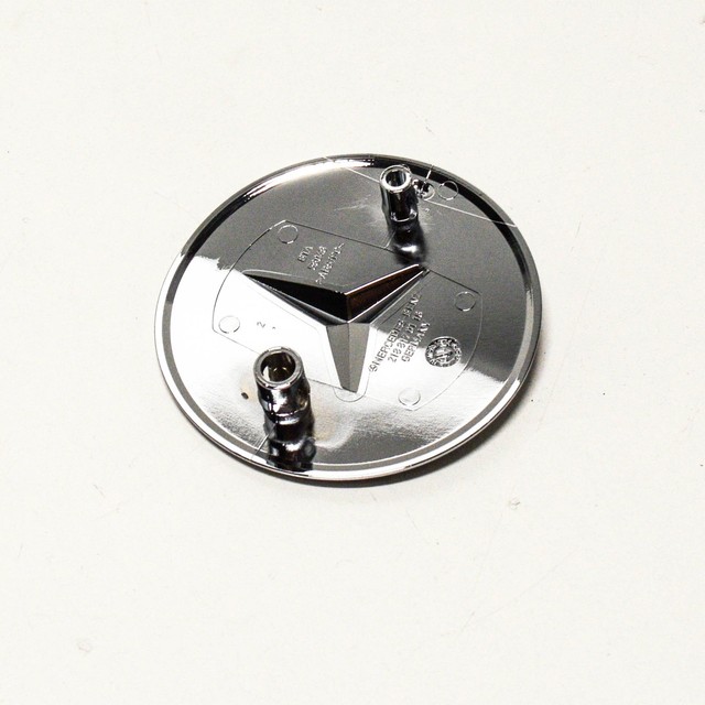 Genuine MERCEDES MB CLA-Class W117 Front Star Emblem Badge A2188170116 ...