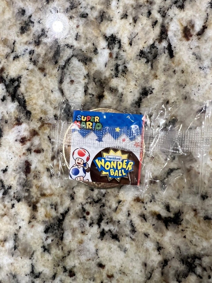 Super Mario Bros. Coins Brand New! Frankford Candy, Wonderball. You ...