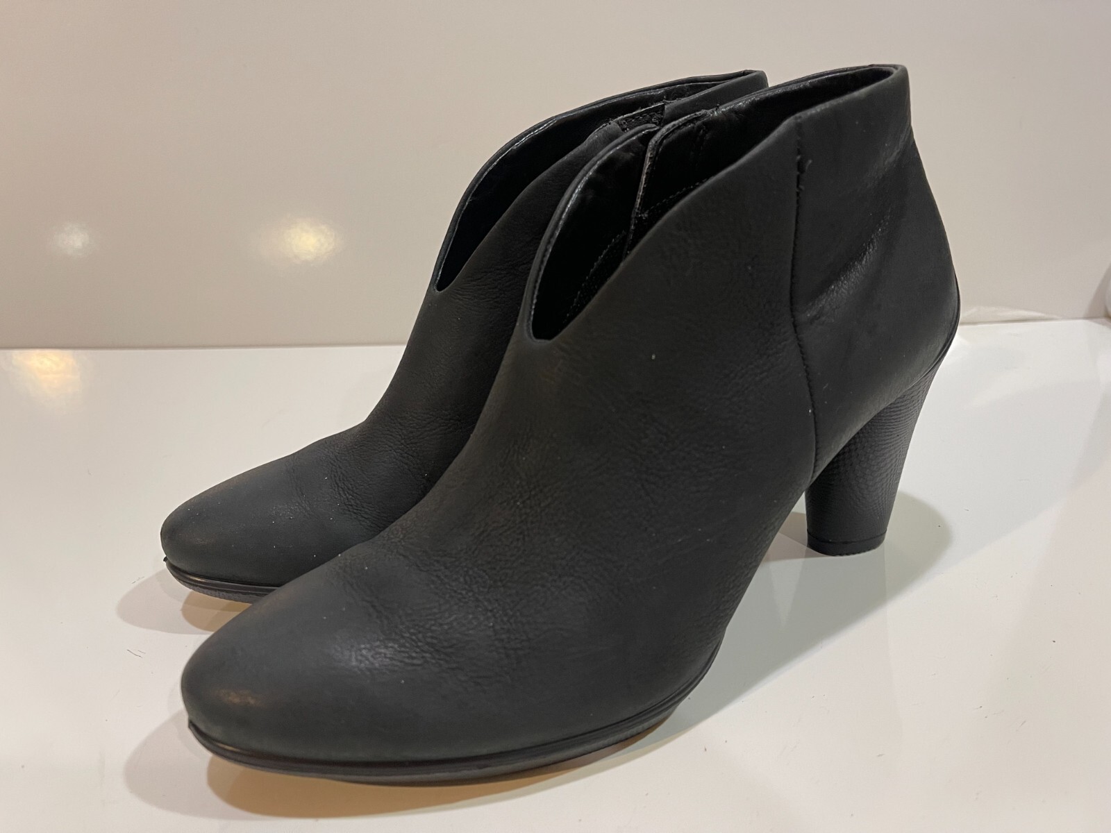 ECCO Black Leather Ankle Boots Booties Heels Shoes 39… - Gem