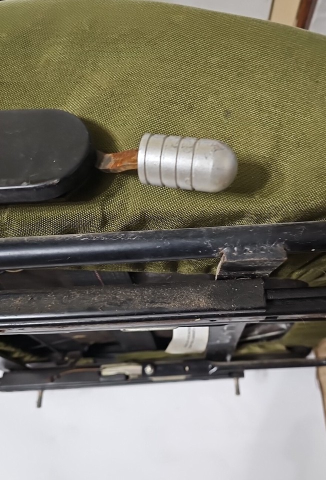 New Mastercraft Folding Seat Gunner Restraint LMTV 2.5 5 Ton HMMWV ...