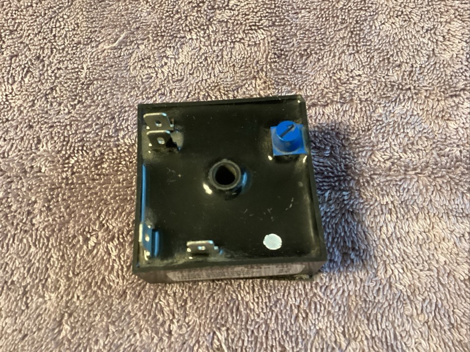 AIROTRONICS CUBE RELAY TIMER ..TGPLB4010A2HS..NOS | eBay