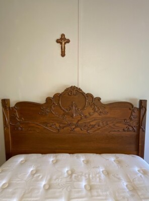 Antique Queen Bed Frame with Elegant Carved Wood | eBay