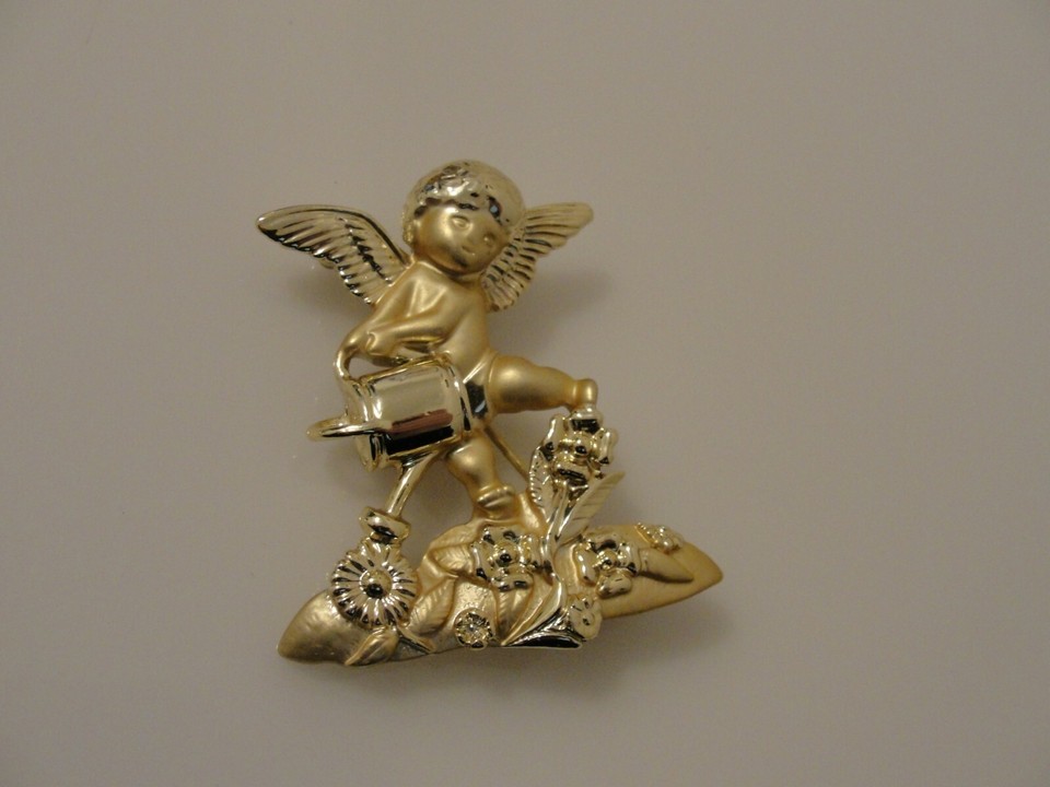 Guardian Angel Cupid pins pendant ornament mop trumpets slot machine ...