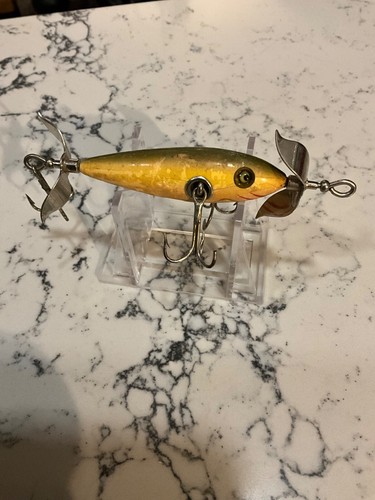 Vintage Heddon 105 Yellow Wood box Minnow Fishing Lure 3HK 2BW. 2 Belly ...