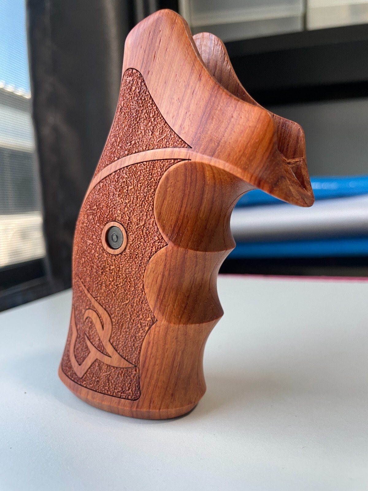 New grips for Taurus Medium/Large Revolver Grip, .357, 6 Shot handmade ...