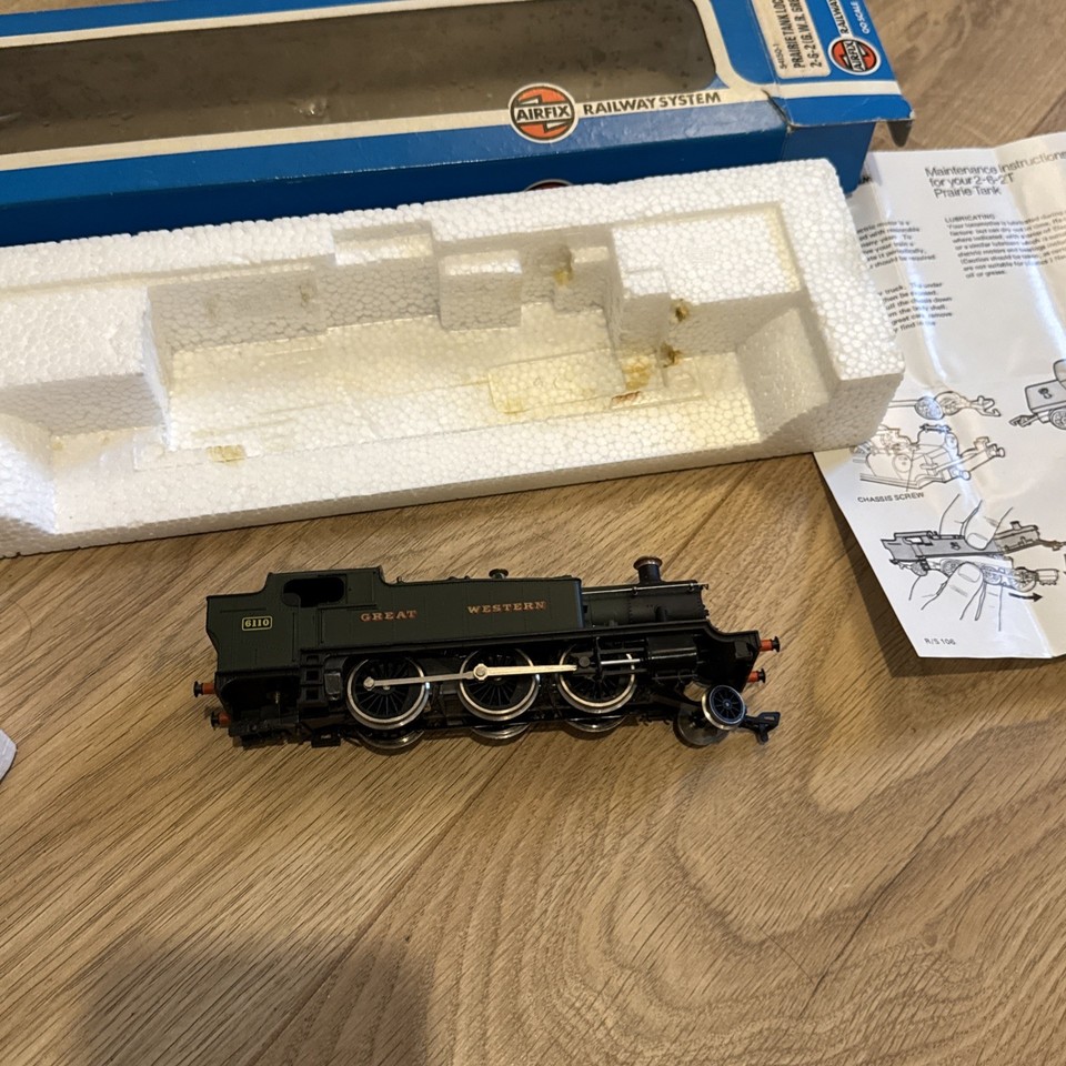 Airfix OO Gauge 54150-1 GWR 2-6-2 Prairie 6110 GWR Green Locomotive ...