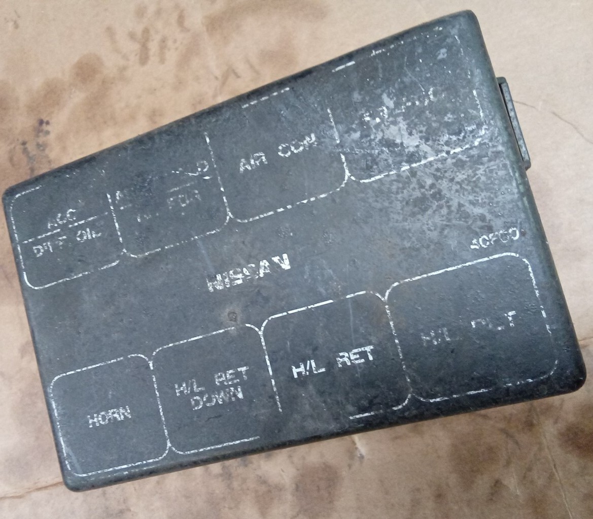 89-94 Nissan S13 240sx Relay Box Cover Lid White 40f00 | eBay