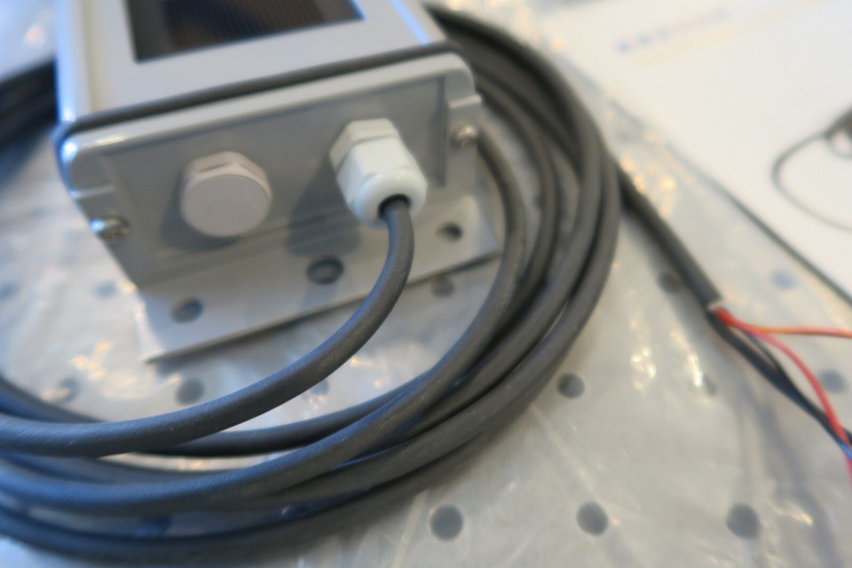 IMT TECHNOLOGY SILICON IRRADIANCE SENSOR PV SOLAR LOG WIND SPEED TEMP ...