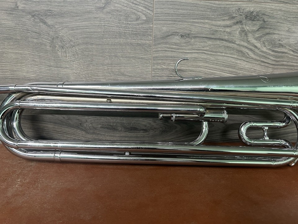 Ludwig Classic USA Baritone Bugle Single-Valve w/ Case #2407 | eBay