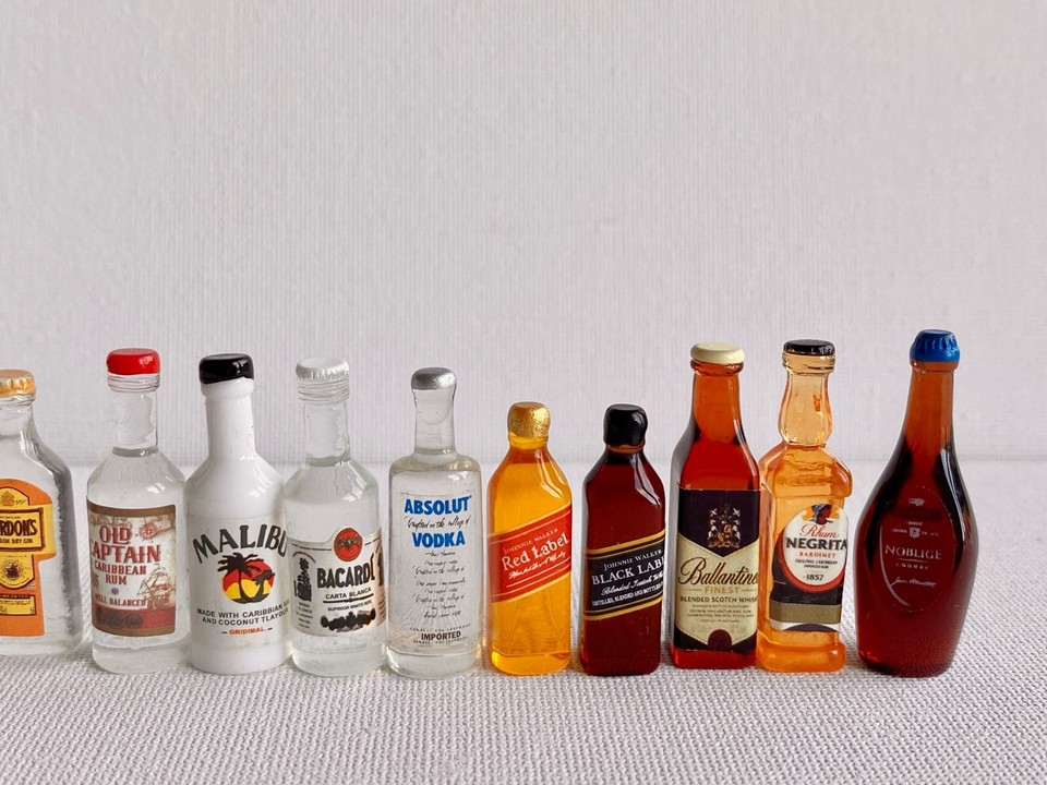 lot Dollhouse Miniature Cocktail Drinks wine champagne margarita liquor ...