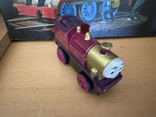 Authentic Learning Curve Wooden/Diecast Thomas Train Battery Operated ...