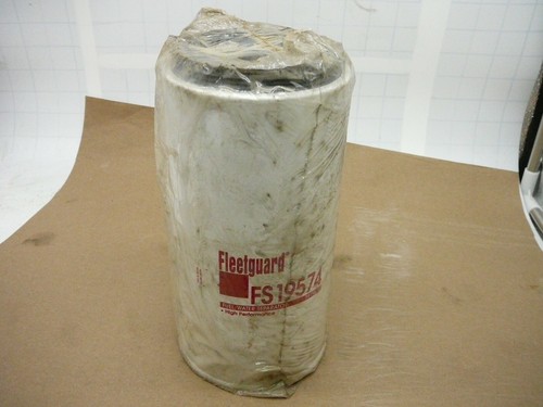 FLEETGUARD FUEL/WATER SEPARATOR FS19574 BF1283 P551025 P555006 RE502203 ...