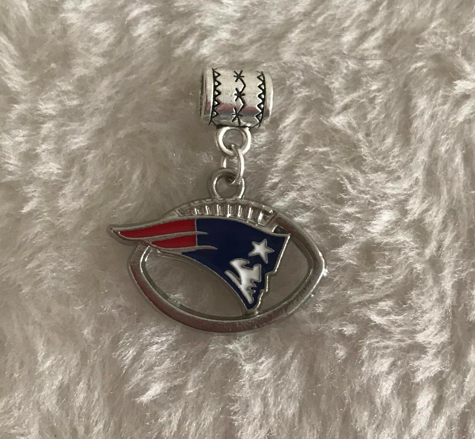 NFL Football Team Pendant Dangle Charms Zip Pull or European Bead Charm ...