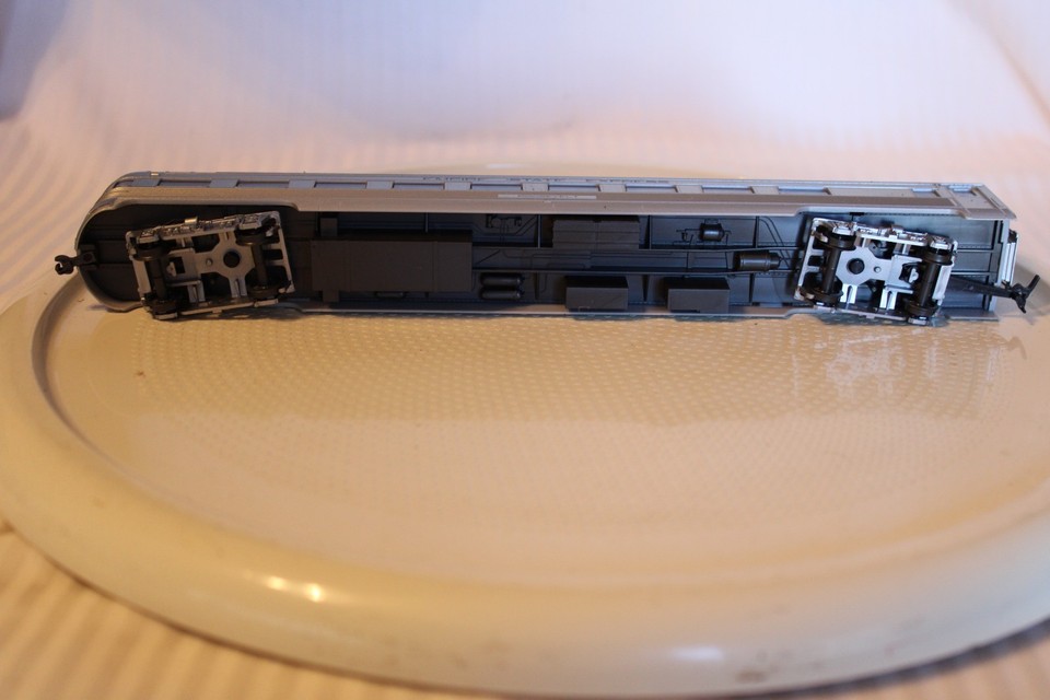 HO Scale Con-Cor, Observation Car Silver, Empire State Express ...