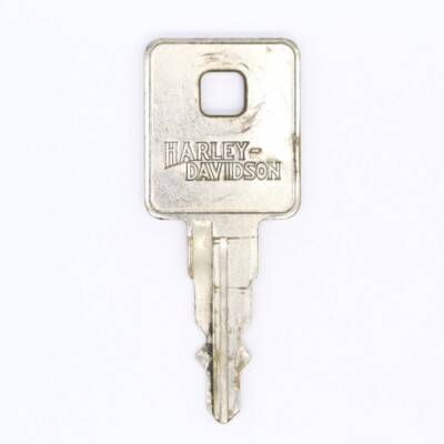 Harley-Davidson Key Part Number - 71499-945 | eBay