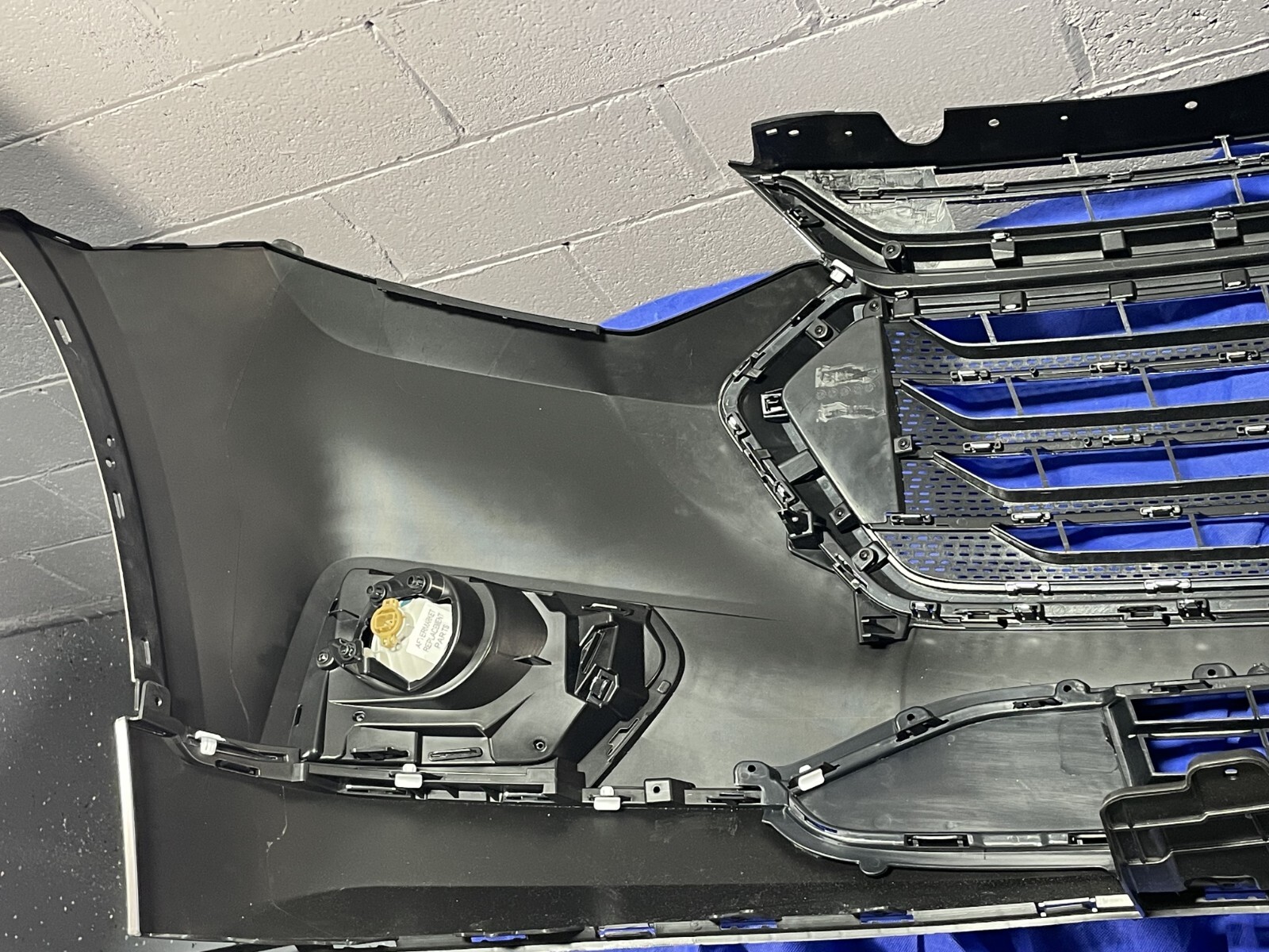 For 2018 2019 2020 2021 Chevrolet Traverse Complete Front Bumper Assy ...