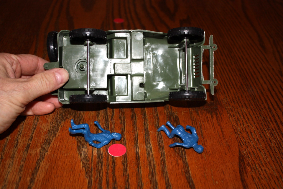 Original Timmee/PP Army "Rat Patrol" Jeep with Gun, Spare Tire ...