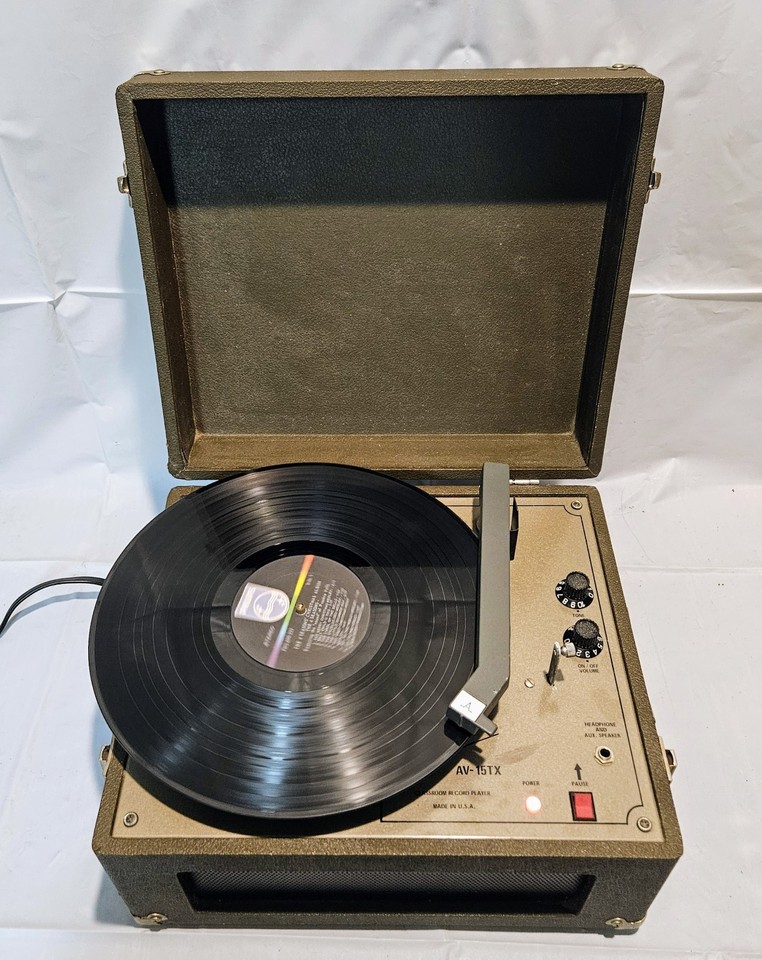 Vintage 1984 Audio Plus AV15TX Portable 4 Speed Classroom Record Player ...