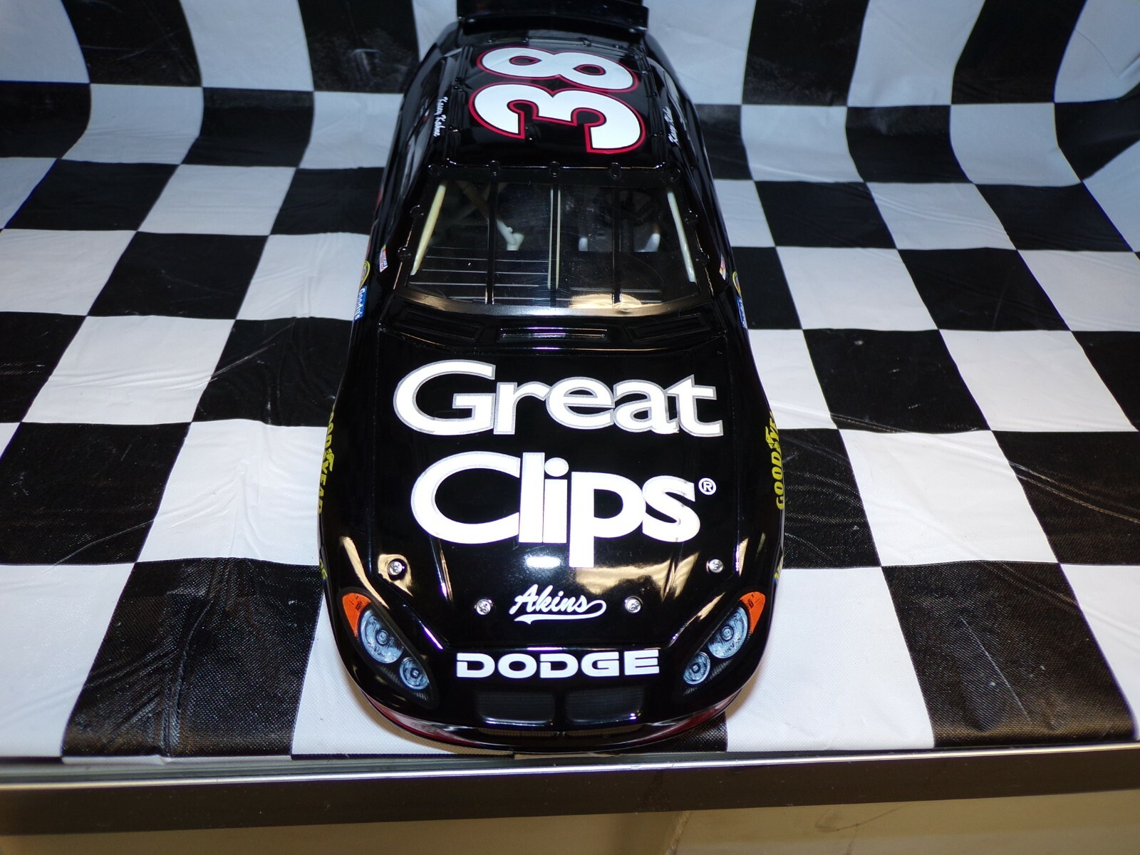 Kasey Kahne #38 Super Clips 2004 Intrepid 1:24 Echelle Nascar Action ...