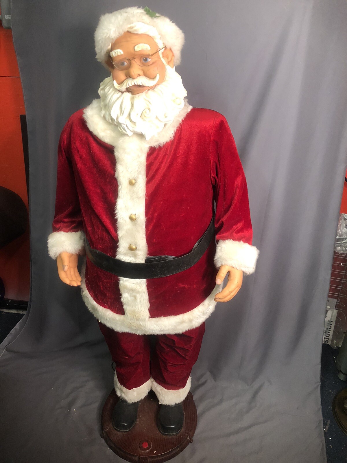 Gemmy Life Size 60" Animated Singing Dancing Christmas Karaoke Santa 5 ...