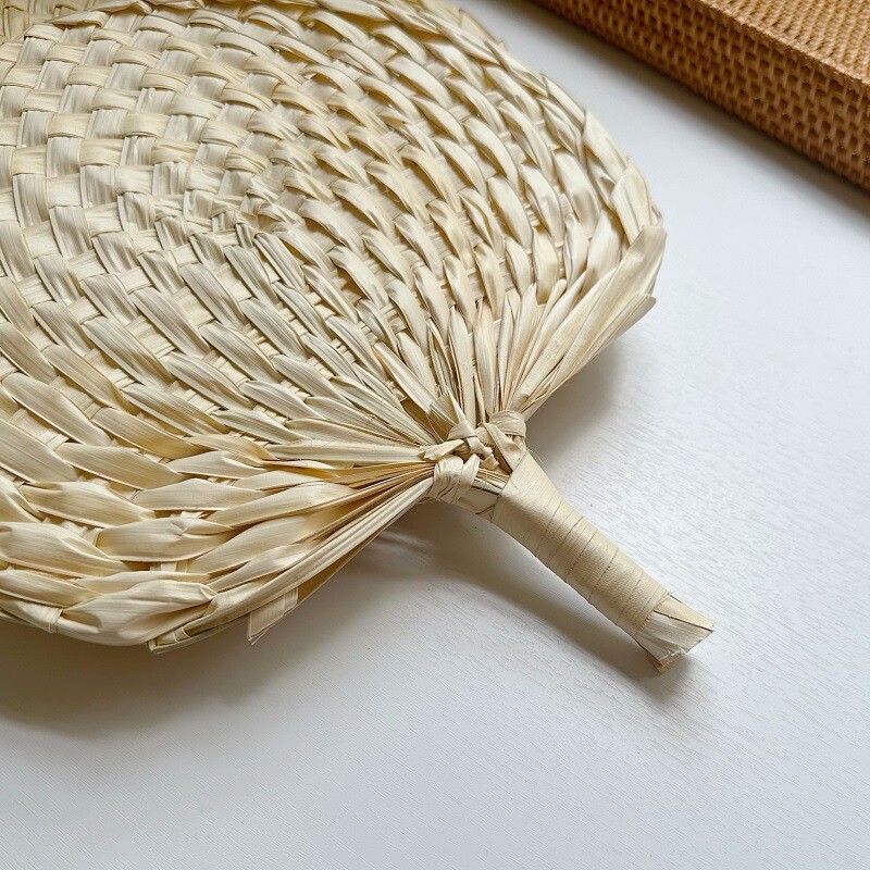 Handmade Straw Leaf Hand Fan Weave Rattan Cattail Fan Craft Summer Cool ...