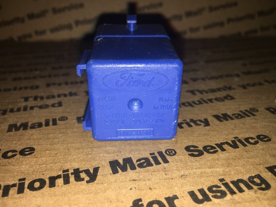 Lincoln Ford Mercury Turn Signal Flasher Relay H252 F67B-13350-BA ...