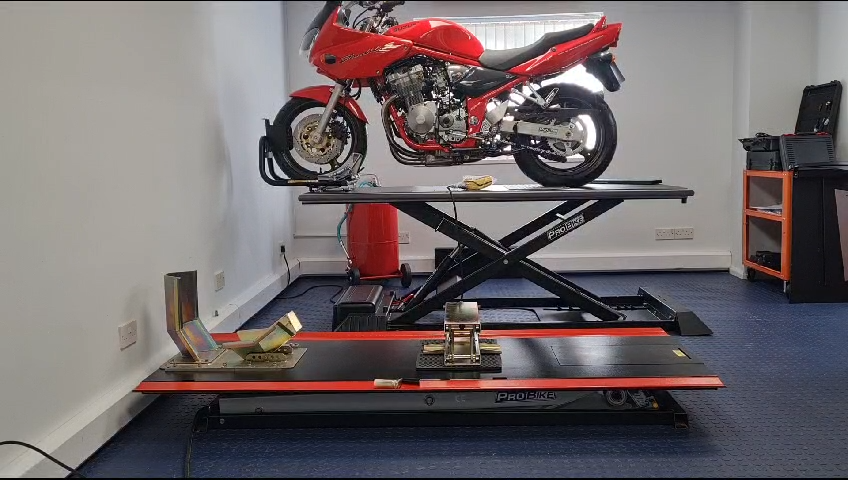 Motorcycle Lift Pneumatic 450kg- Garage motorbike lift/ramp compressed ...