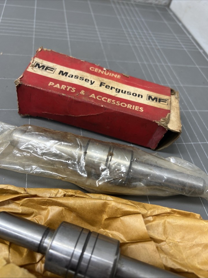 VINTAGE NOS MASSEY FERGUSON WATER PUMP BEARING INTEGRAL SHAFT TRACTOR ...
