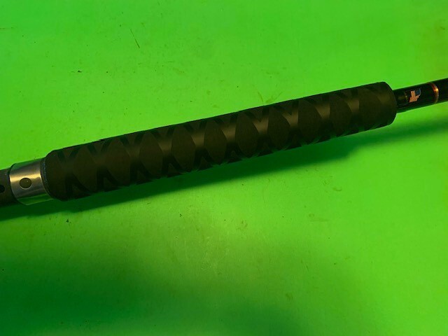 SABRE BY PENN 6 FOOT 6 INCH 20 TO 50 POUND RATED FISHING ROD MADE IN ...