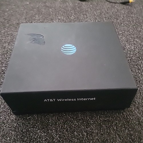 AT&T Wireless Internet Router IFWA 40 Mobile 4G LTE Wi-Fi Hotspot ...