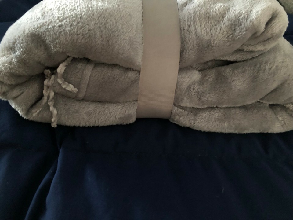 Grace Elizabeth Luxury Linens Hand Knotted Fringe Throw Oversize 50"x70 ...