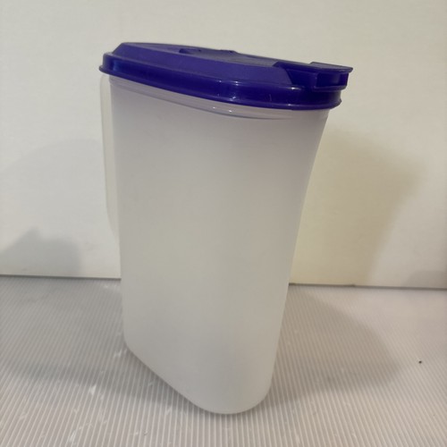 TUPPERWARE SLIM LINE 2 QT BEVERAGE PITCHER CONTAINER PURPLE LID | eBay