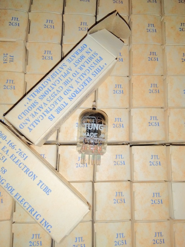 2C51 5670 5670W 2C 51 MFD.BY TUNG SOL ELECTRIC INC Lot 2 Pcs YEAR 1958 ...