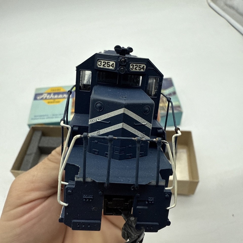 Athearn SD-40 MOPAC Power Locomotive #3254 HO Scale Blue Box Train ...