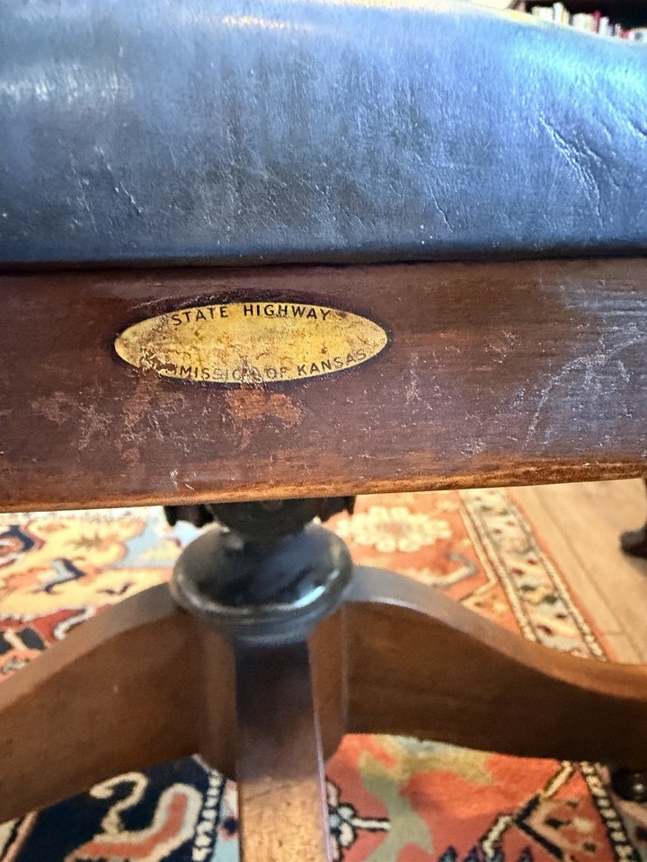 Antique Johnson Chair Co OG Collectible Oak Retro Banker Swivel Office ...